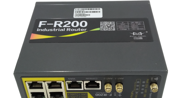 Przemysłowy router LTE, Dual SIM, WiFi, 4 Gigabit Ethernet - F-R200-FL